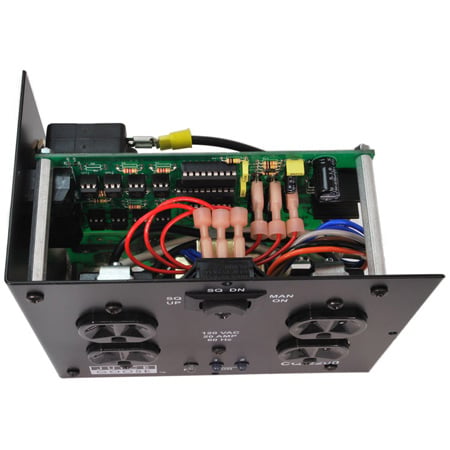 Juice Goose CQ2200 Dual Sequenced 20 AMP Power Distribution System with ...