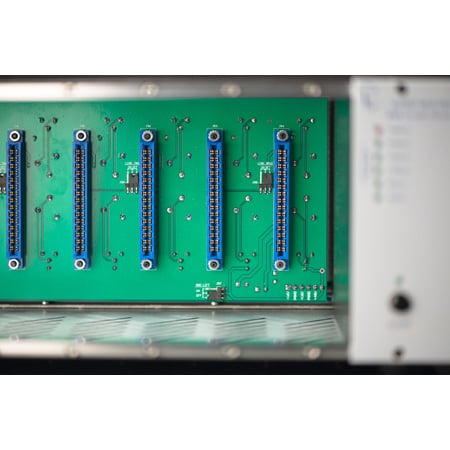 Rupert Neve Designs R10 10 Space Rack Frame For The 500 Series