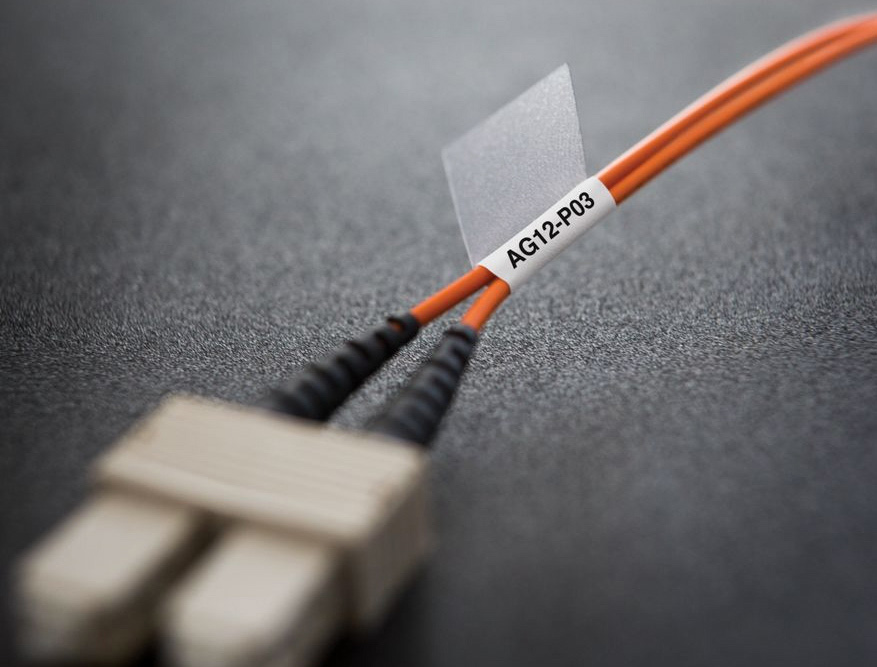 Dymo 1908553 XTL 1-Inch x 1 5/8-Inch (24 mm x 42 mm) Laminated Wire ...